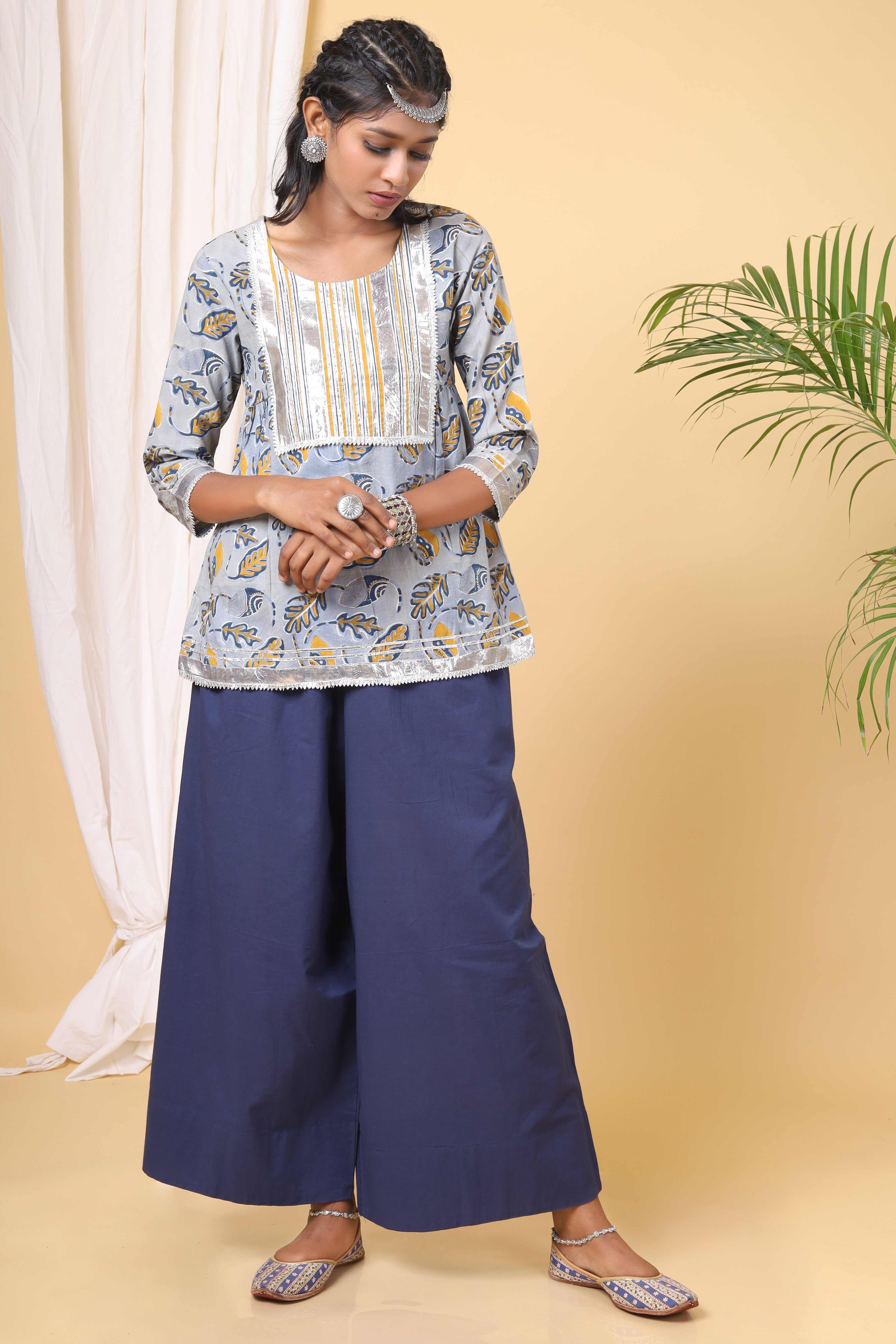Water Chestnut White Venation Pattern Hand Block Printed Tier Top ...
